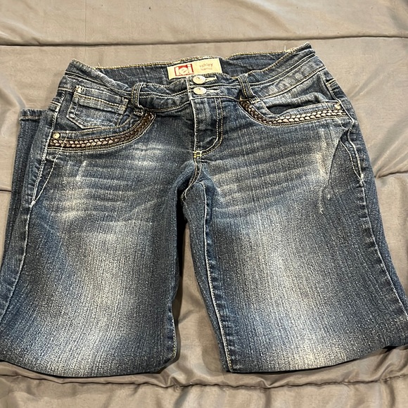 lei | Jeans | Lei Ashley Low Rise Capri Jeans | Poshmark